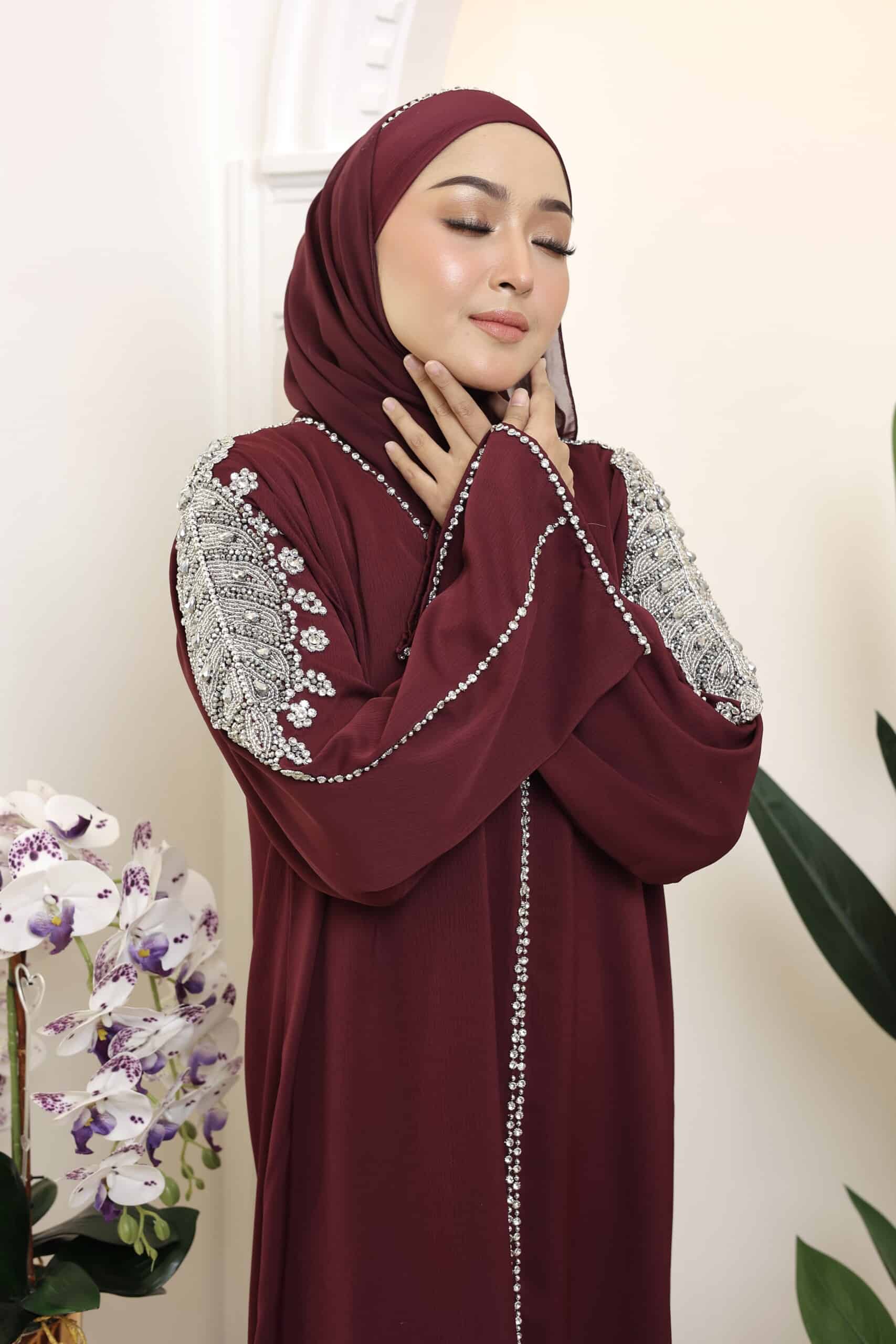 Lara Abaya (Burgundy) - BYSARA.MY